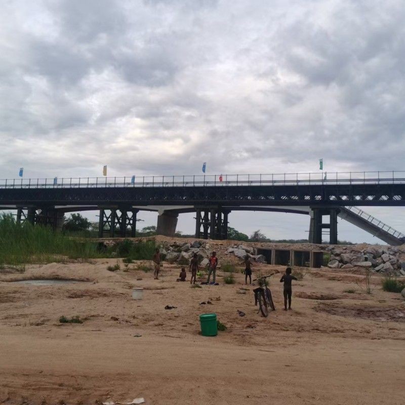 Temporary Steel Modular Pedestrian Bridge Steel Deck / Timber Deck Video